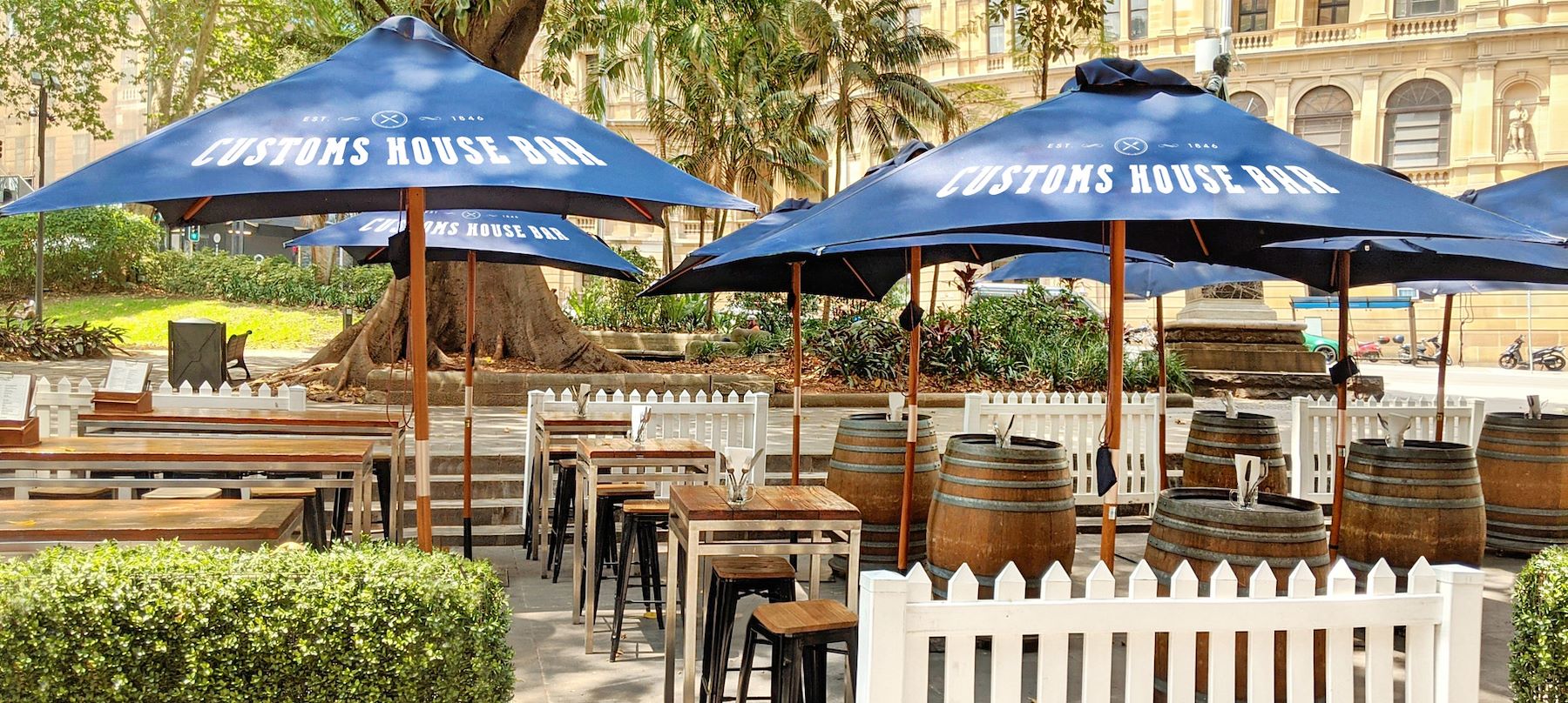 Beer Garden & Gastro-Pub | Customs House Bar